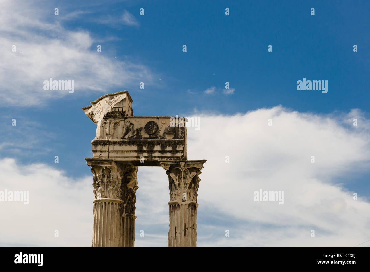 Column archeology hi-res stock photography and images - Alamy