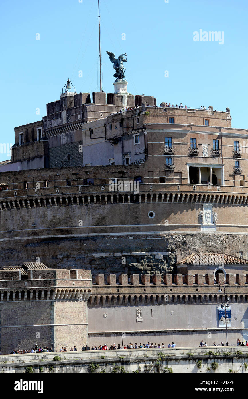 The papal palace or the palace of the vatican hi-res stock photography ...