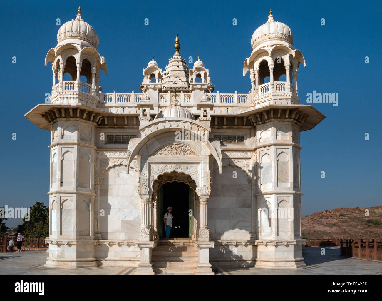 Jaswant Thada Mausoleum, white marble memorial to Maharaja Jaswant ...