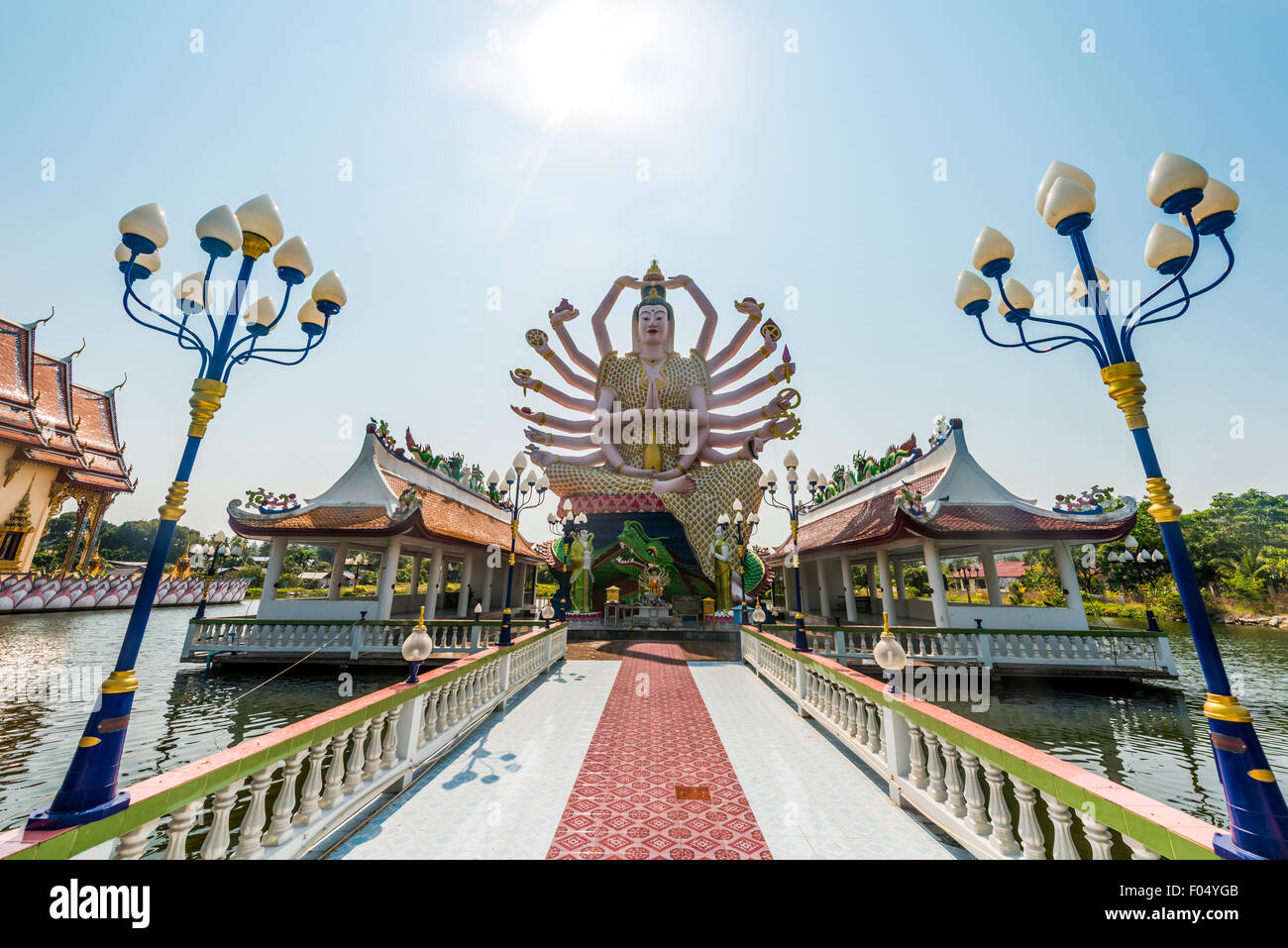 Many arms statue hi-res stock photography and images - Alamy