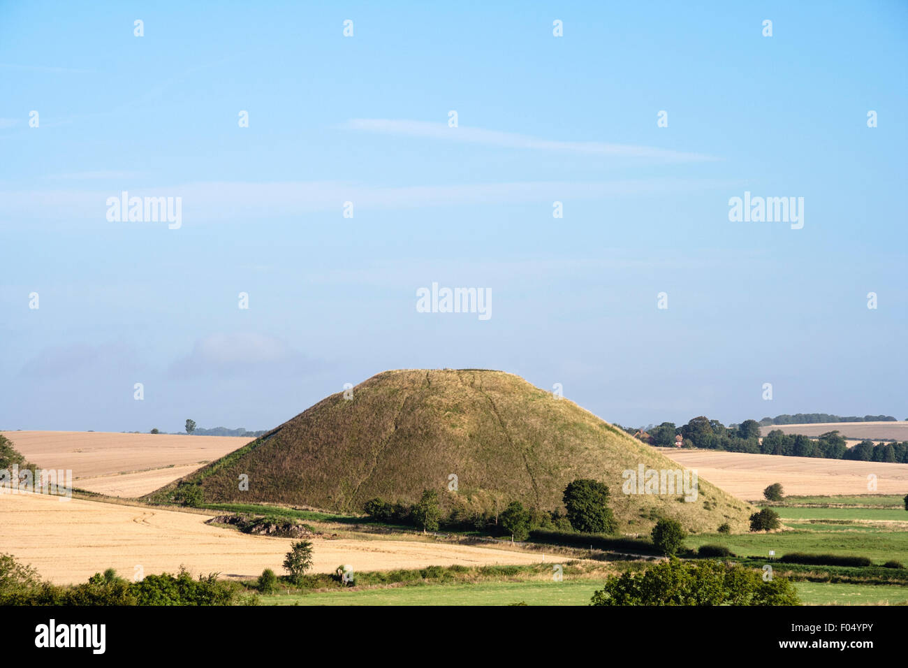 Distant shot of Silbury Hill, man-made Neolithic mound in England. A 40 ...