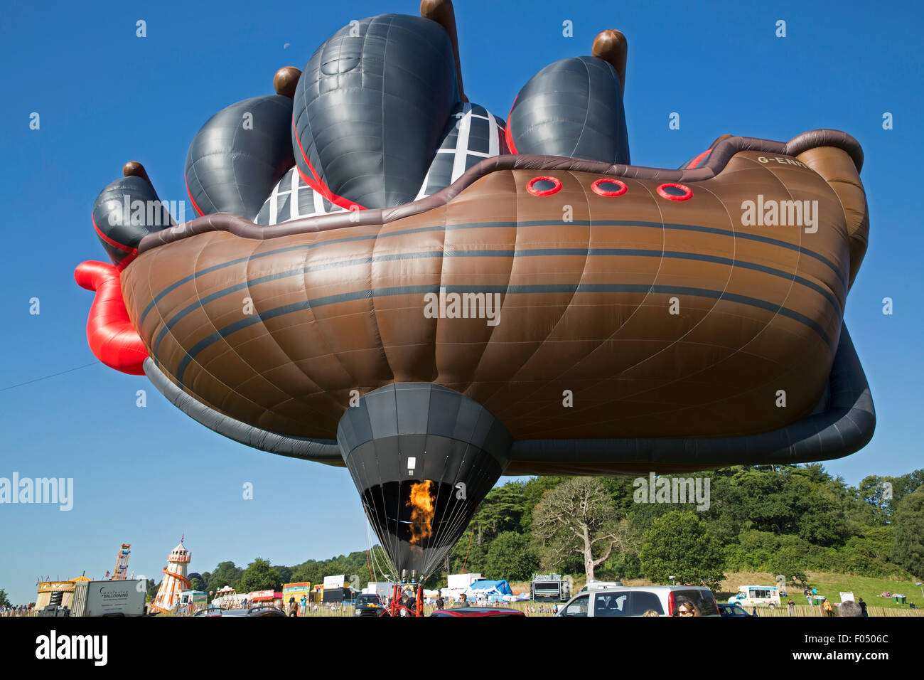 Hot air balloon pirate ship hi-res stock photography and images - Alamy