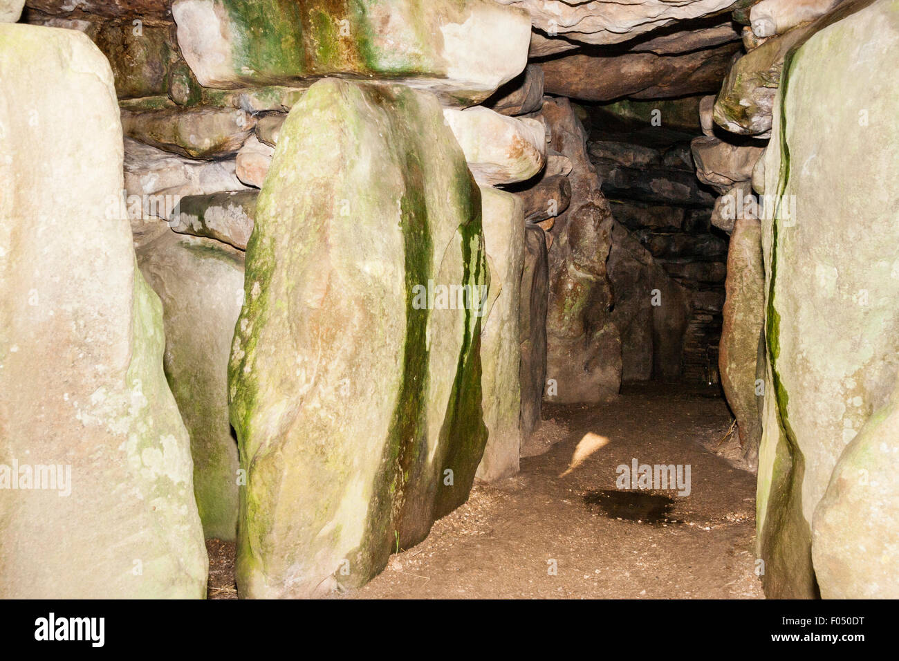 West Kennet Long Barrow, Neolithic tomb, burial mound on chalk ridge ...