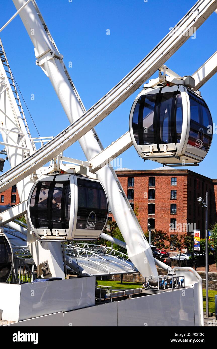 Close up of the pods of the Echo wheel of Liverpool at Keel Wharf ...