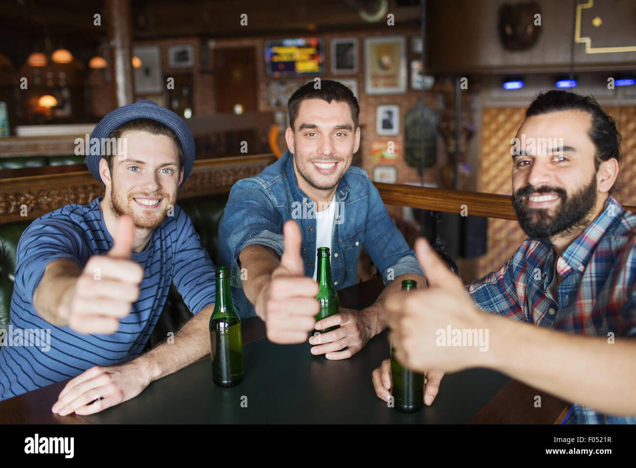 Meet mates hi-res stock photography and images - Alamy