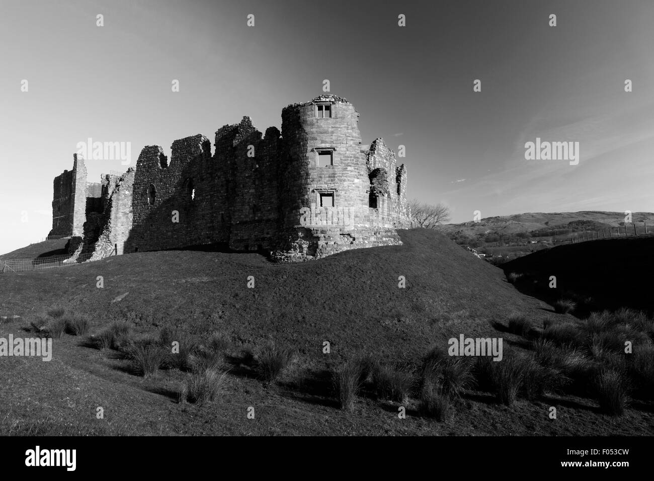 The ruins of Brough Castle, Brough Castle village, Cumbria County ...