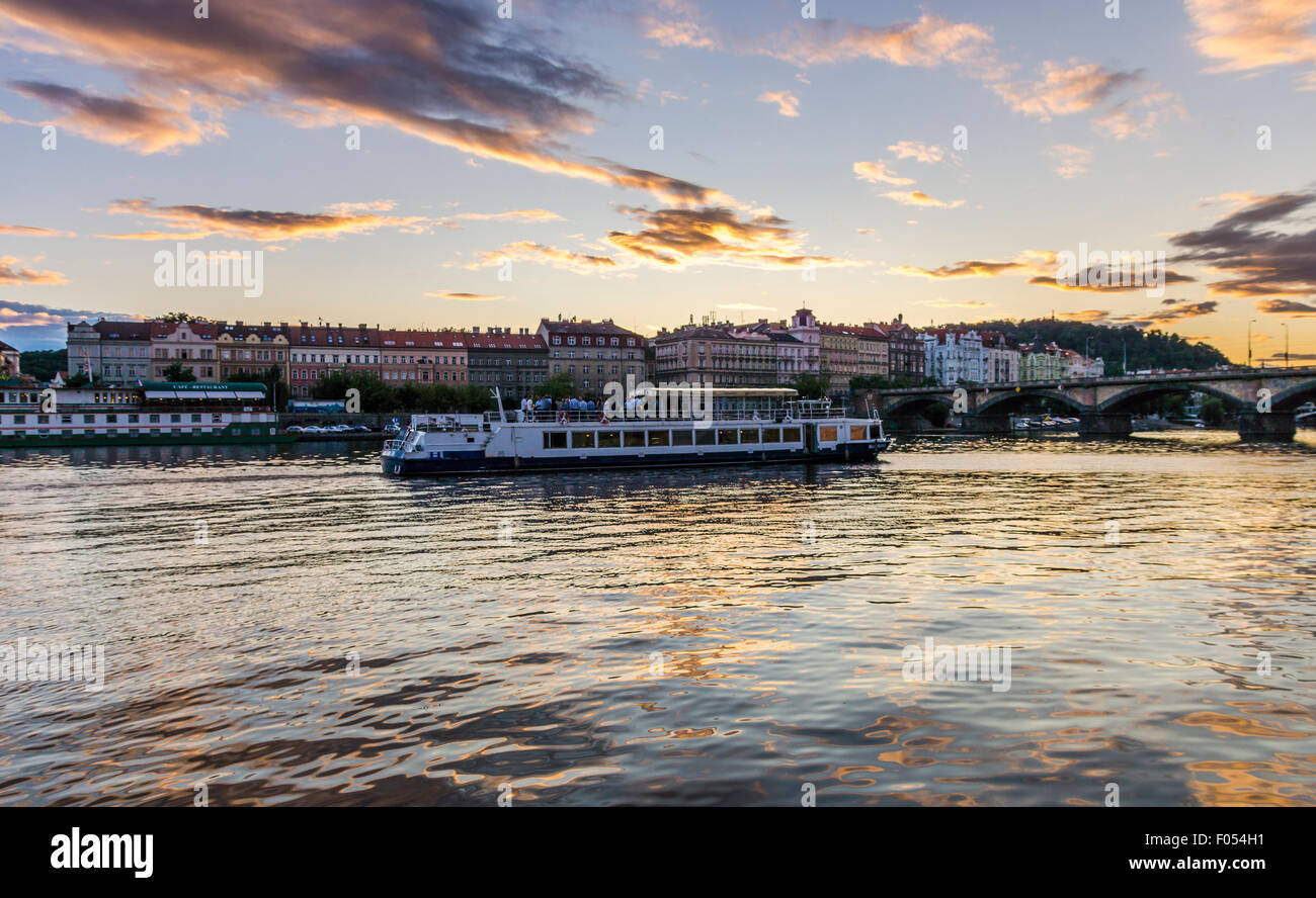 Naplavka, Rasinovo nabrezi, Prague, Czech republic Stock Photo - Alamy