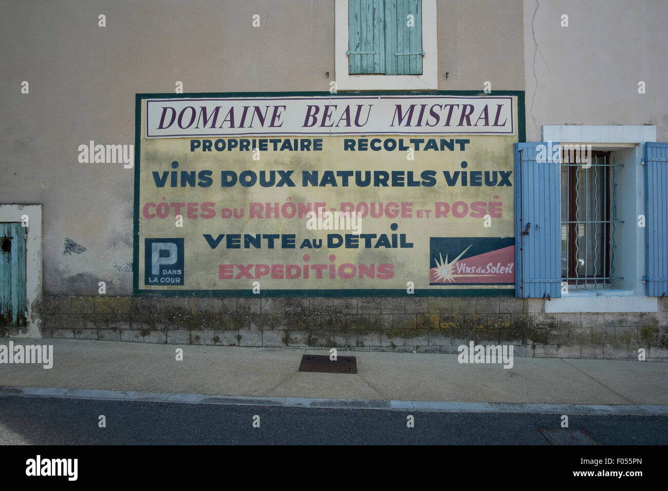 French village of rasteau hi-res stock photography and images - Alamy