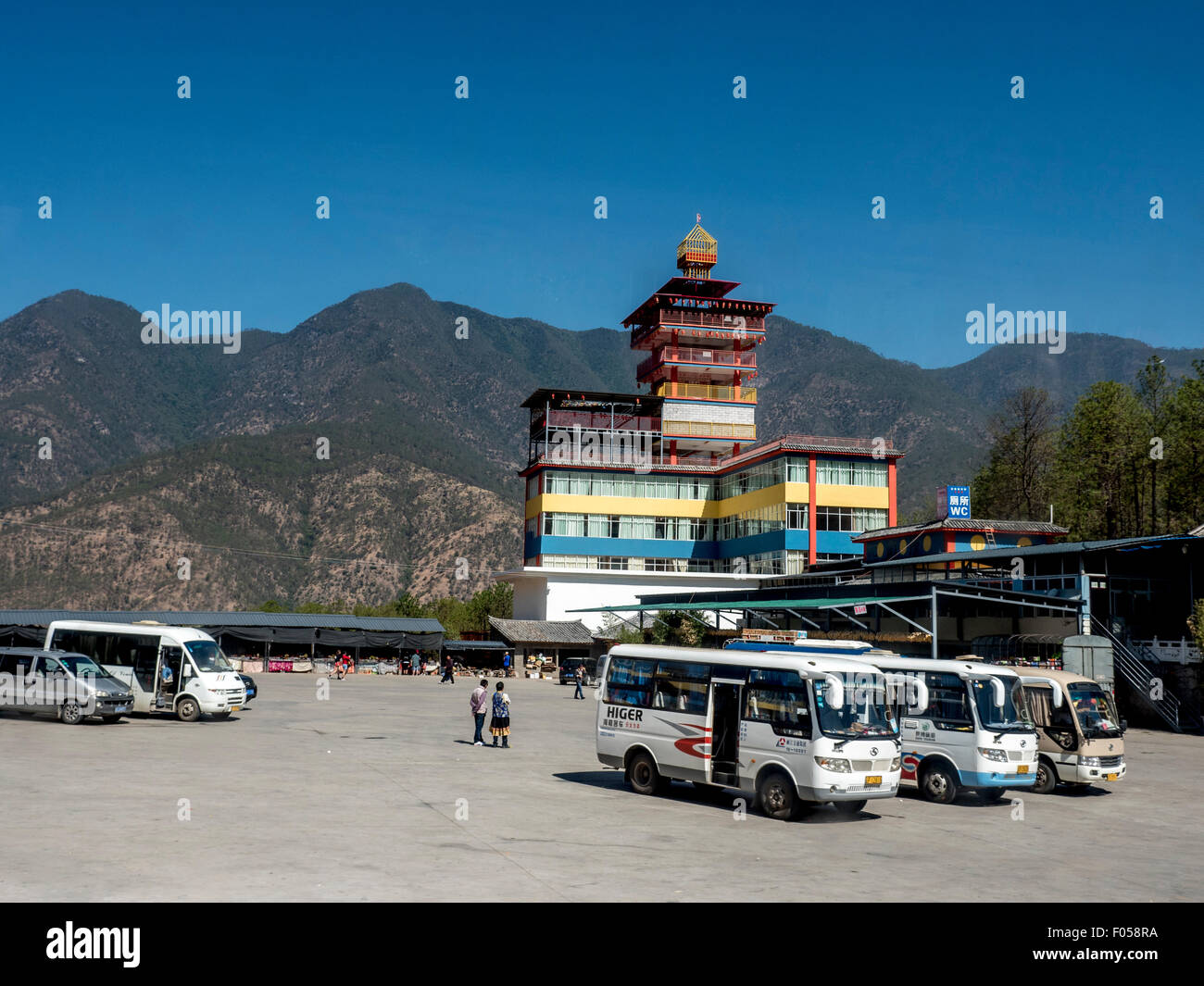 A road side rest stop in the Diqing Tibetan Autonomous Prefecture near ...