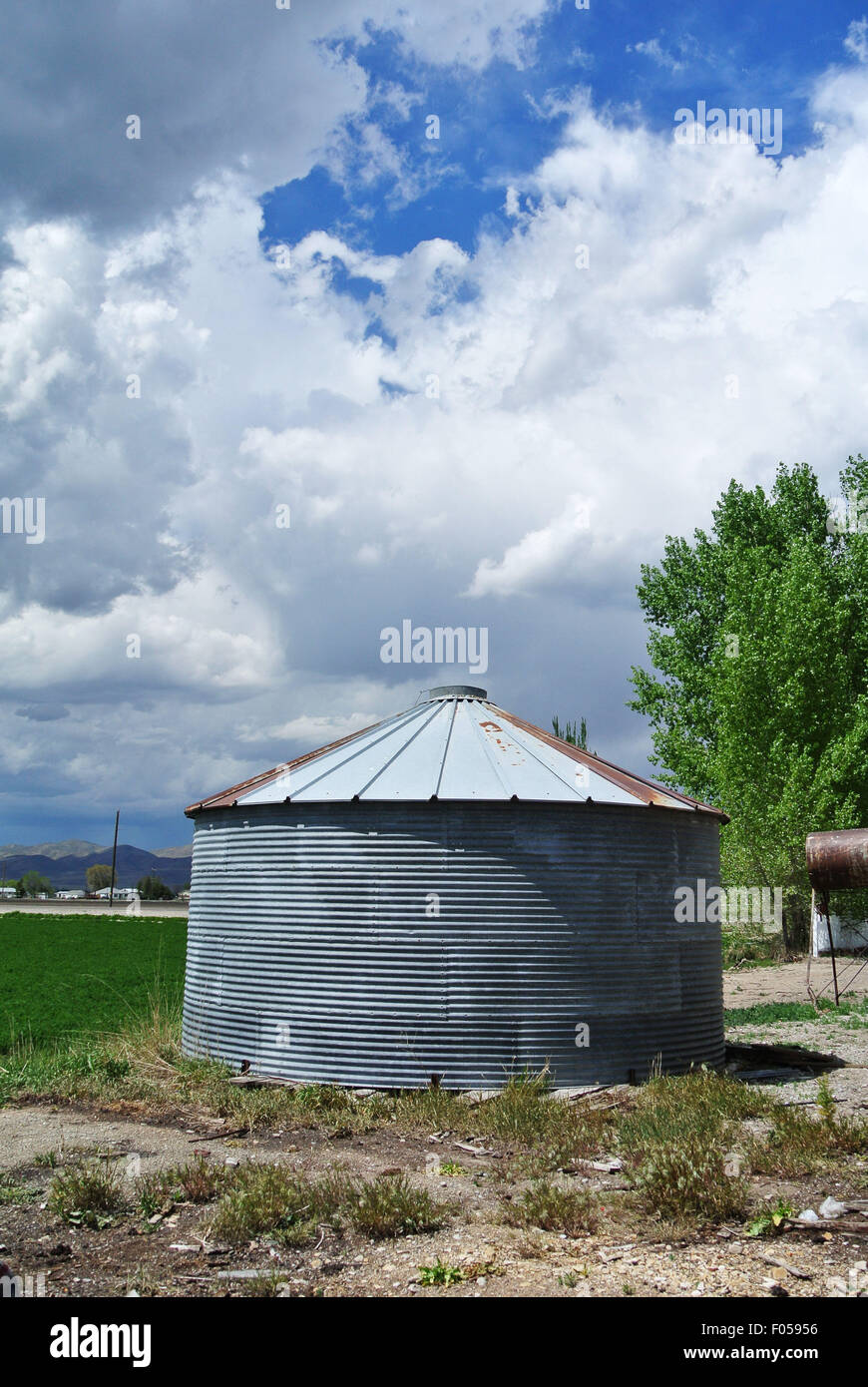 Silo bin hi-res stock photography and images - Alamy