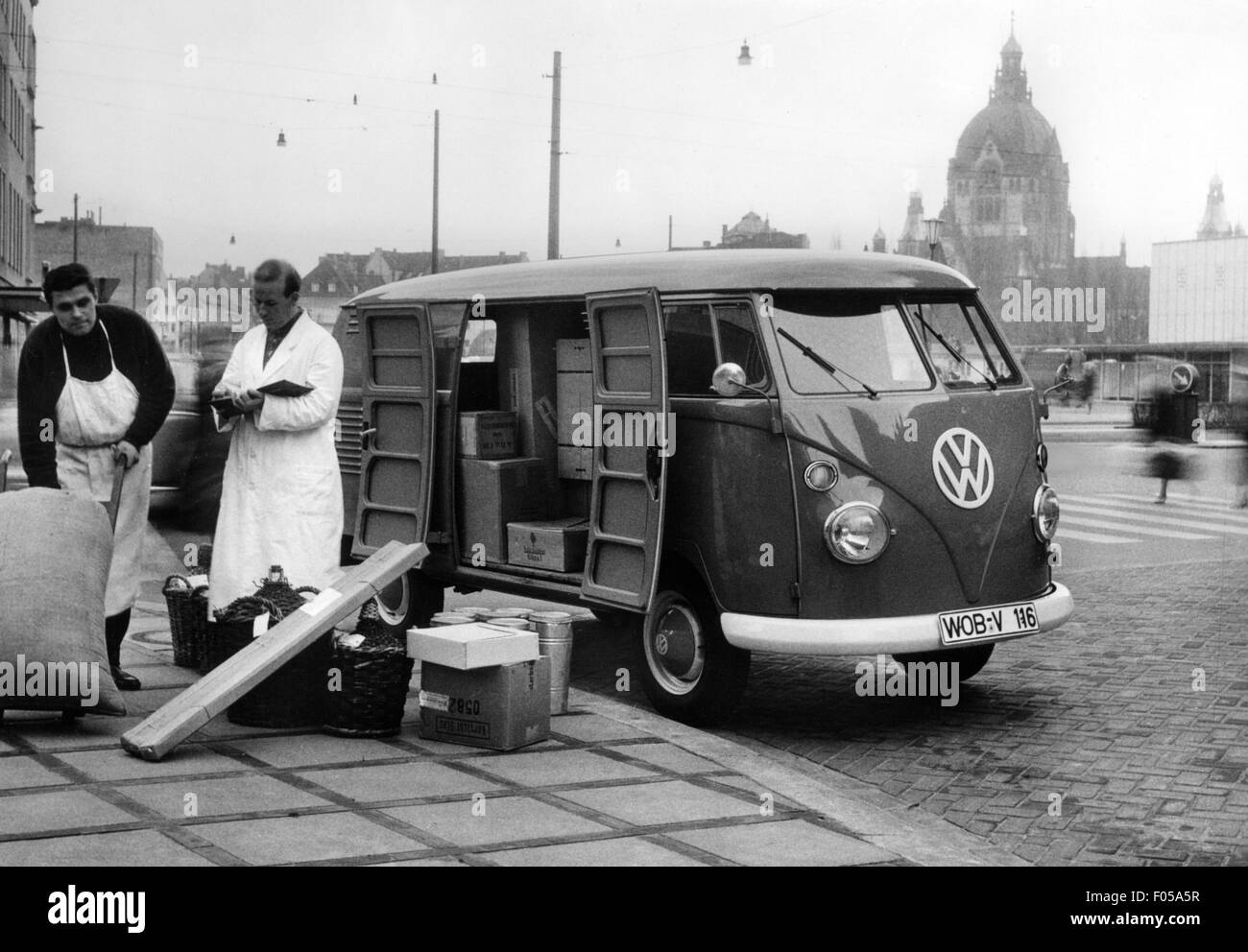 Trucks 1950's hi-res stock photography and images - Alamy
