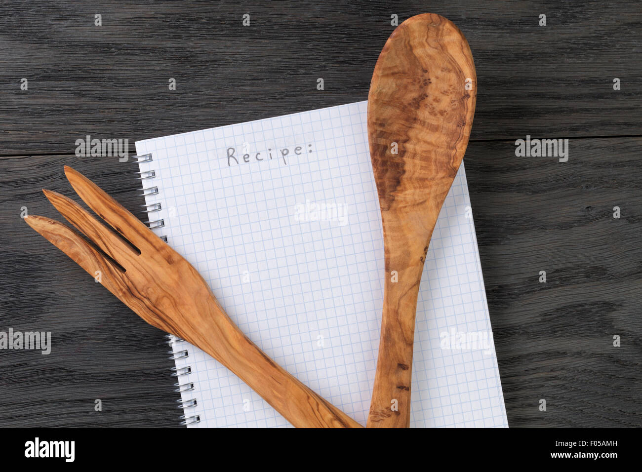 simple blank notepad with word recipe on rustic wood table, background ...