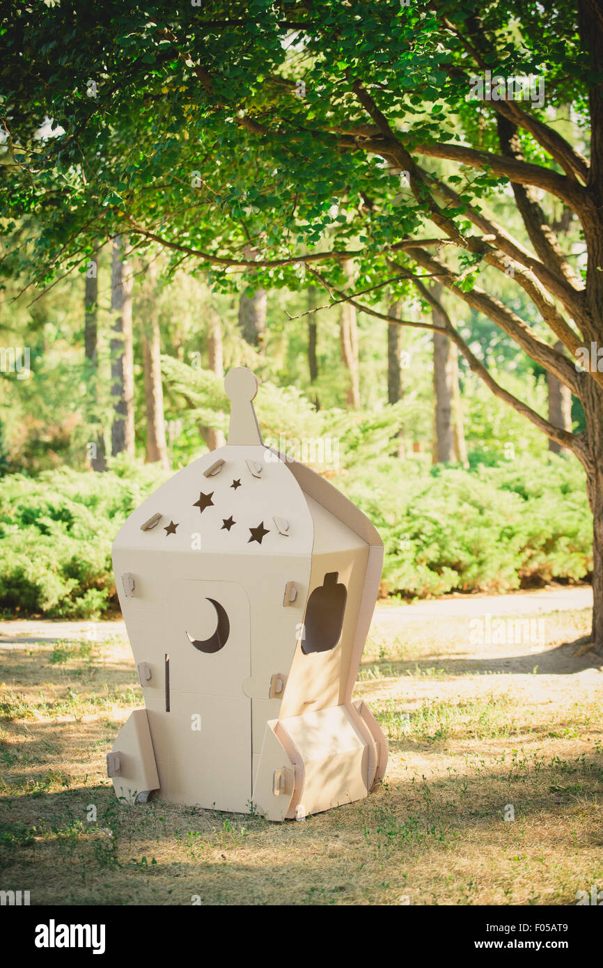 Cardboard toy spaceship in the park. Eco concept Stock Photo - Alamy