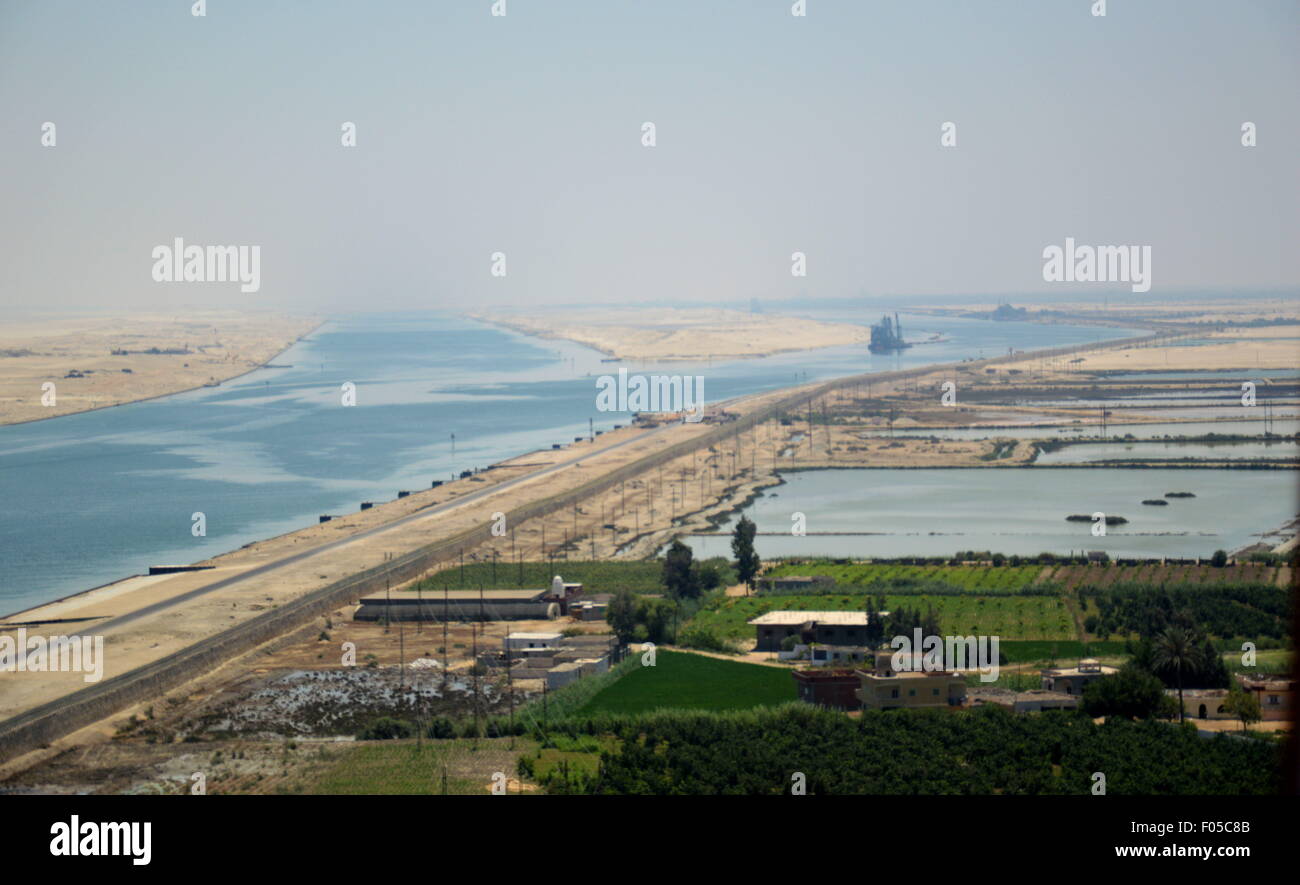 Suez canal aerial hi-res stock photography and images - Alamy