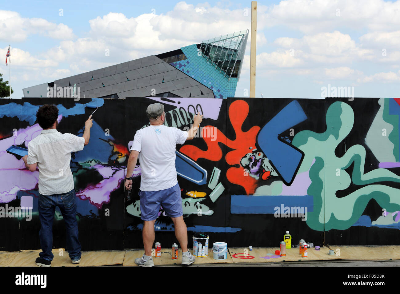 Hull Graffiti High Resolution Stock Photography and Images - Alamy