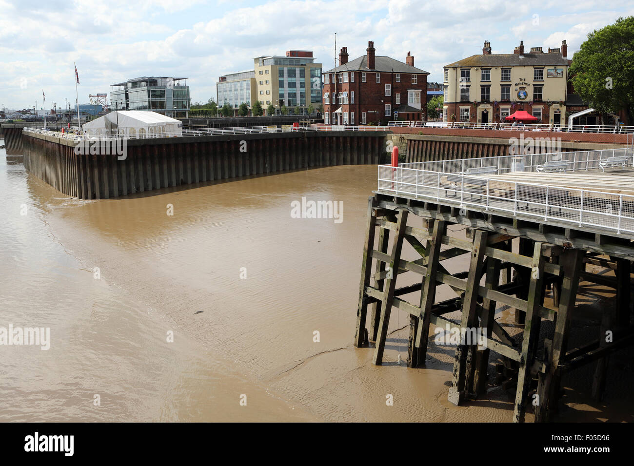 Victoria Pier by the River Humber in Hull, England. The Minerva pub ...