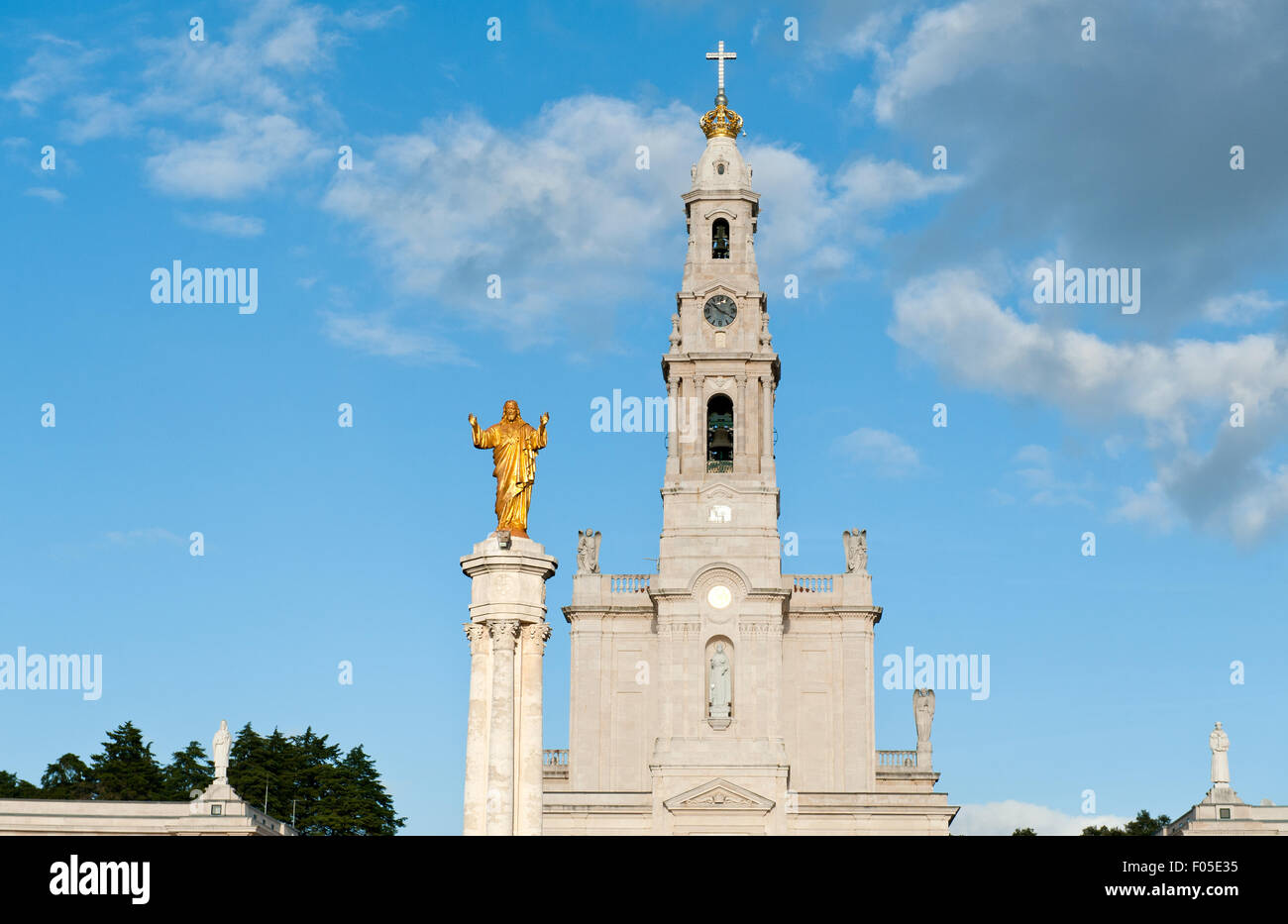 Fatima shrine portugal hi-res stock photography and images - Alamy
