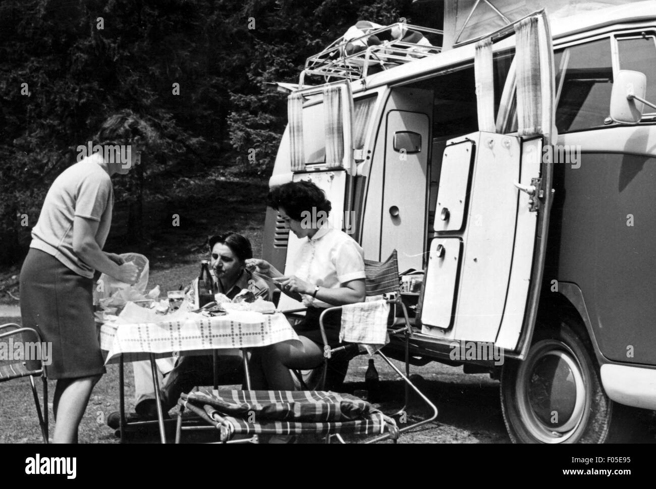 Vw bus front hi-res stock photography and images - Alamy