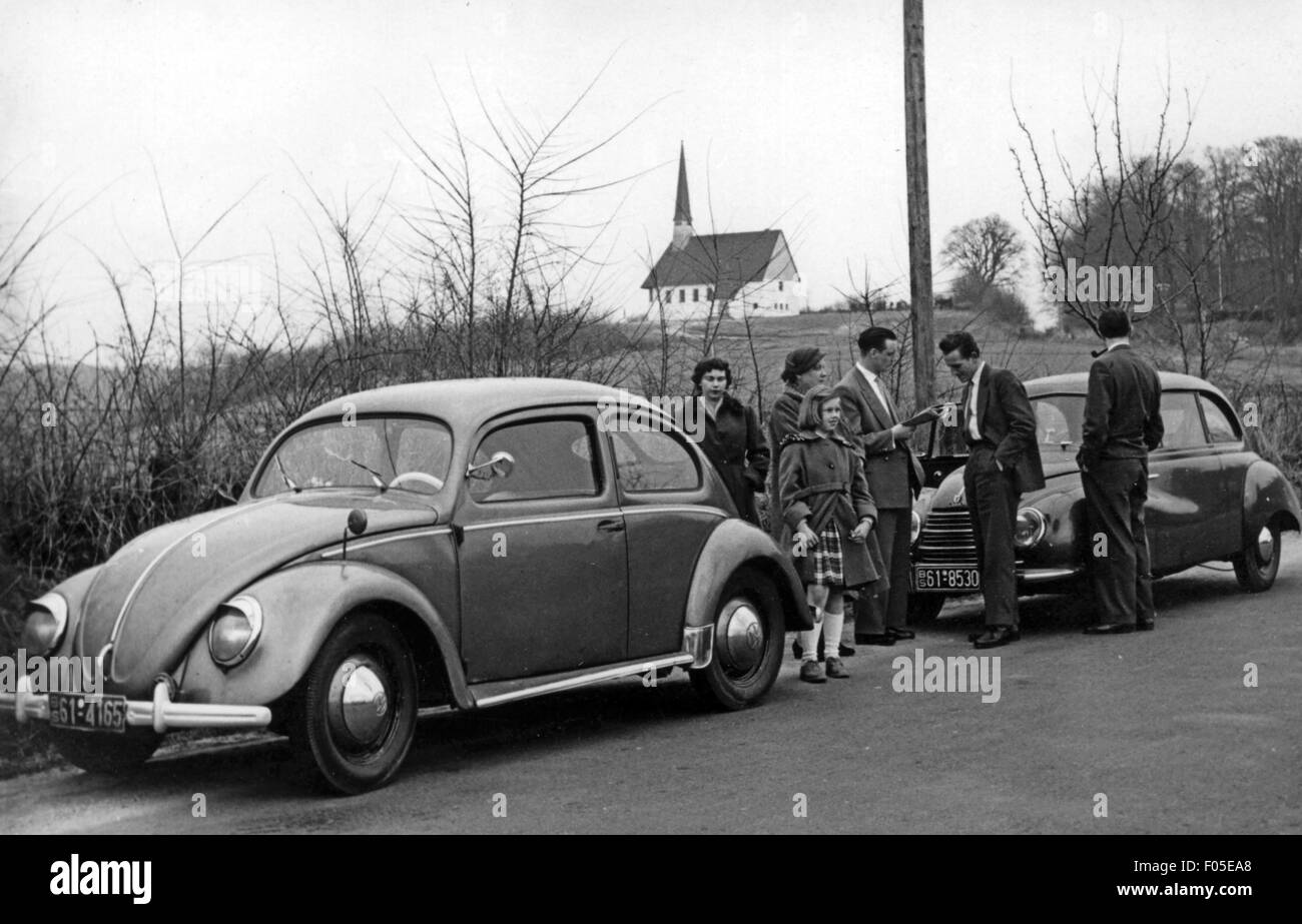Volkswagen beetle 1940s Black and White Stock Photos & Images - Alamy