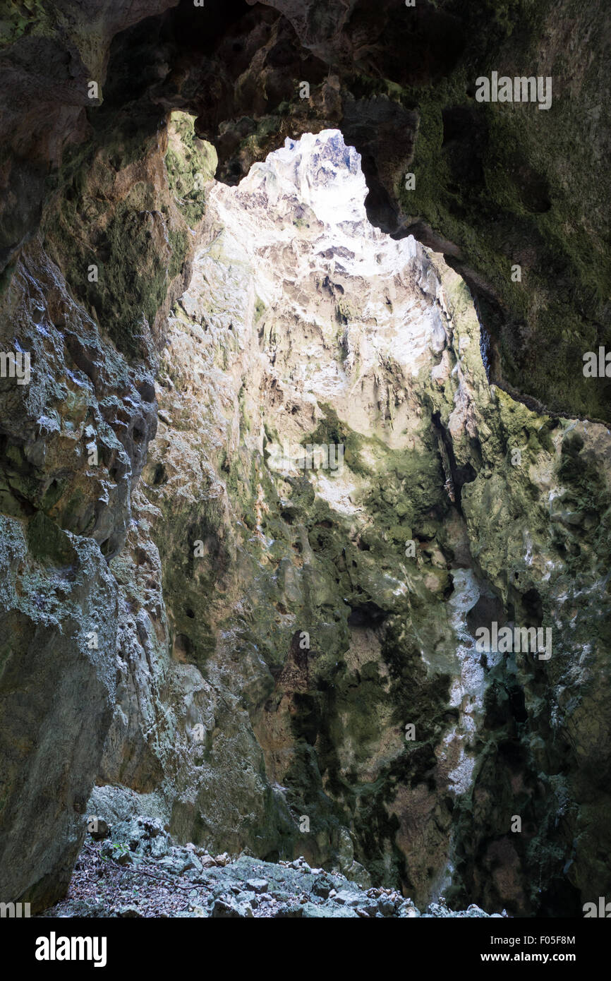 Cave texture hi-res stock photography and images - Alamy