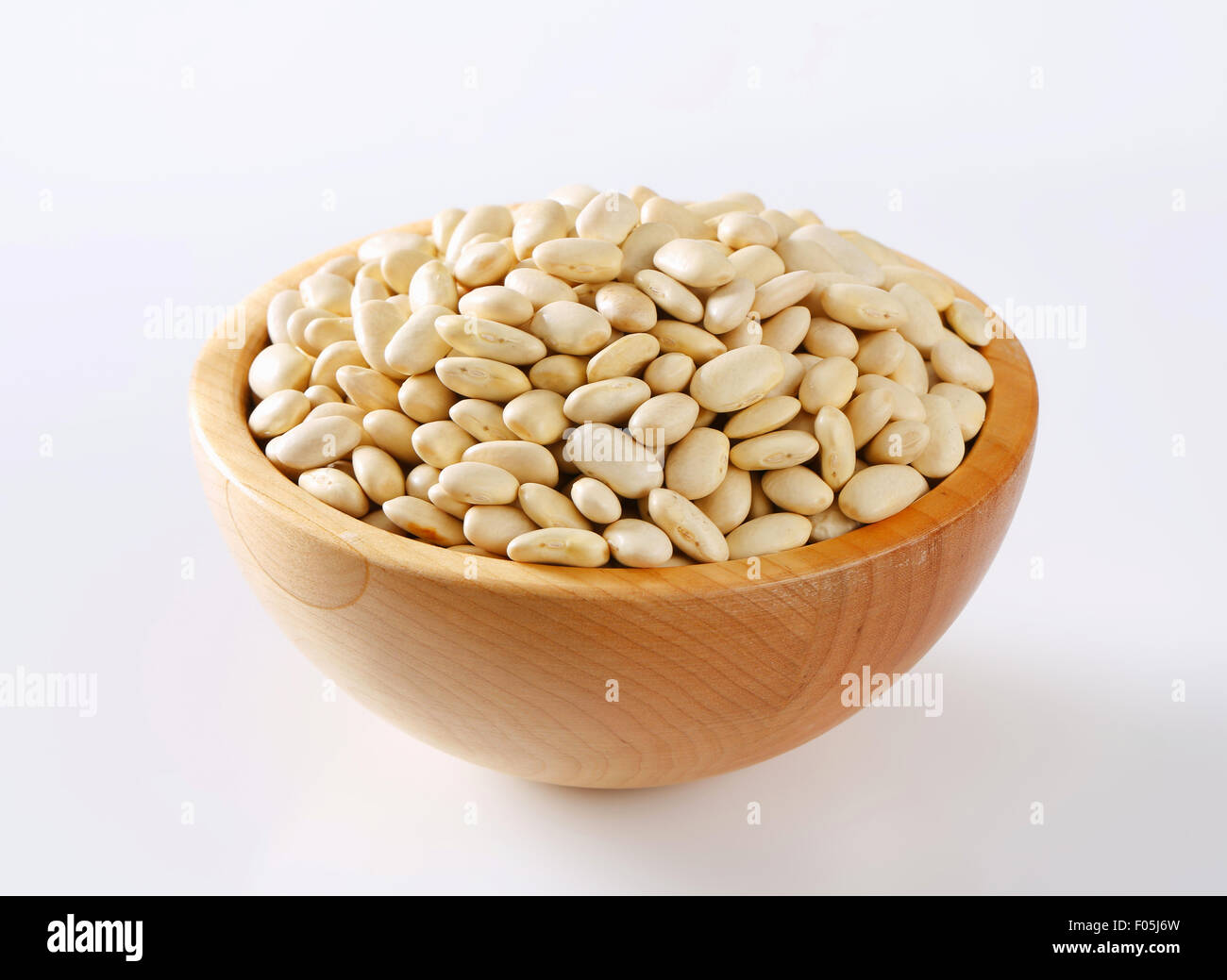 White raw beans hi-res stock photography and images - Alamy