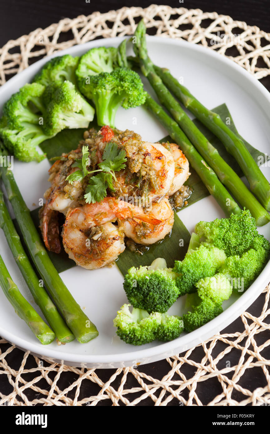 Shrimp scampi hi-res stock photography and images - Alamy