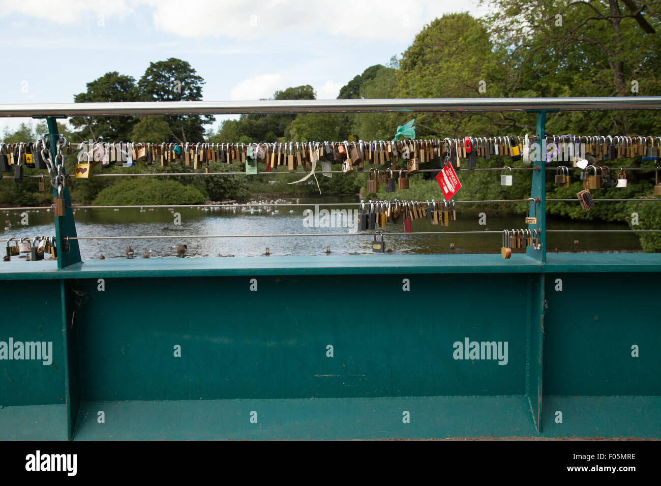 Weir bridge hi-res stock photography and images - Alamy