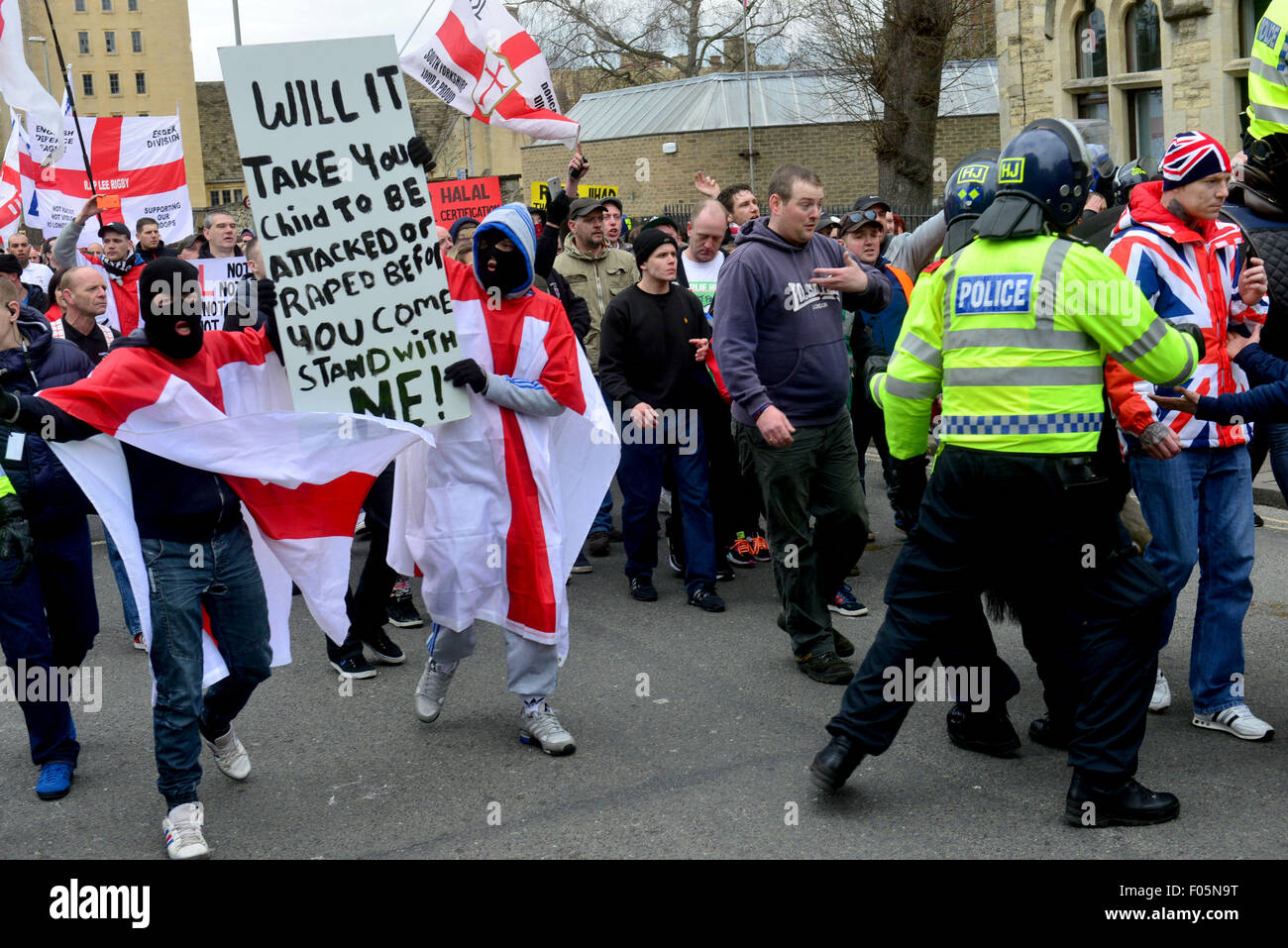 English Defence League holding a National Demonstration in Oxford on ...