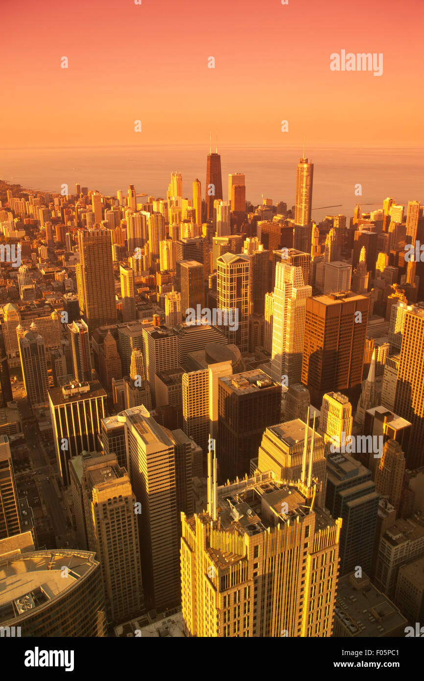 DOWNTOWN LOOP SKYLINE CHICAGO ILLINOIS USA Stock Photo - Alamy