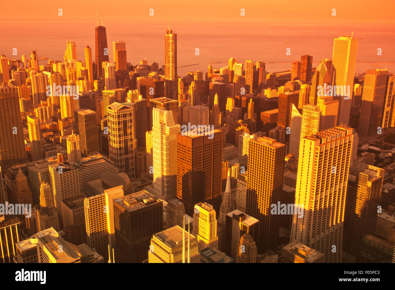 DOWNTOWN LOOP SKYLINE CHICAGO ILLINOIS USA Stock Photo - Alamy