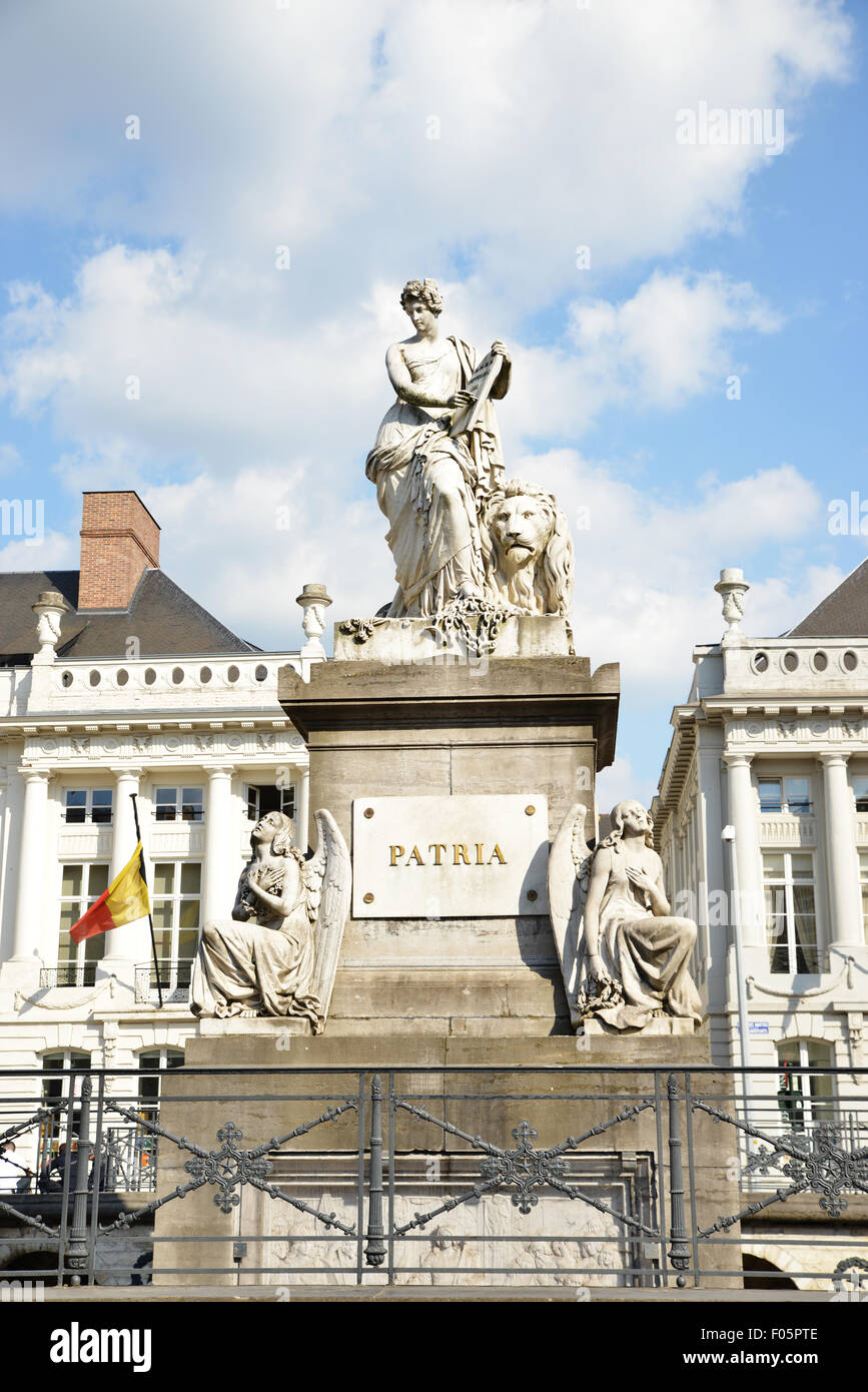 Patria statue hi-res stock photography and images - Alamy