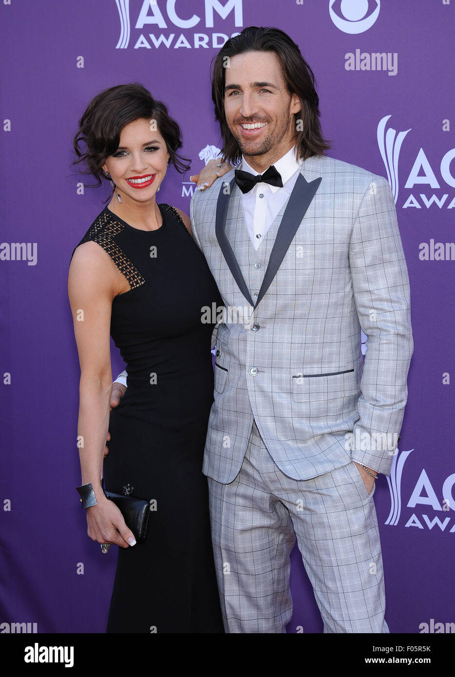 Jake Owen Wife 8 Second Ride