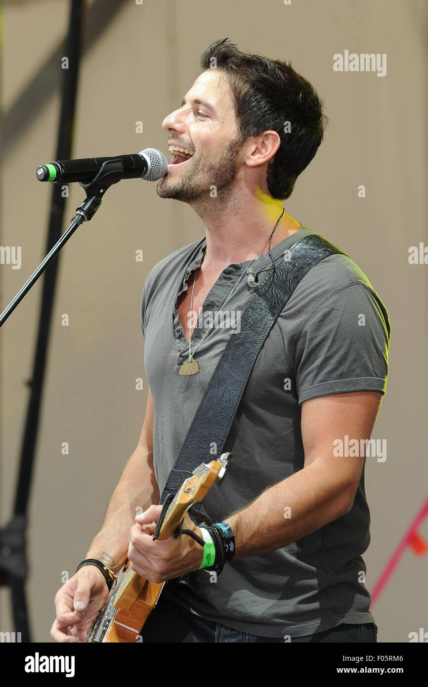 Oro-Medonte, Ontario, Canada. 7th August 2016. Jesse Labelle peforms on ...