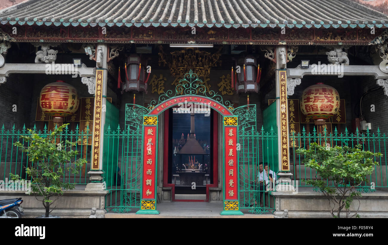 Chua Ba Thien Hau Temple, Saigon, Vietnam Stock Photo - Alamy