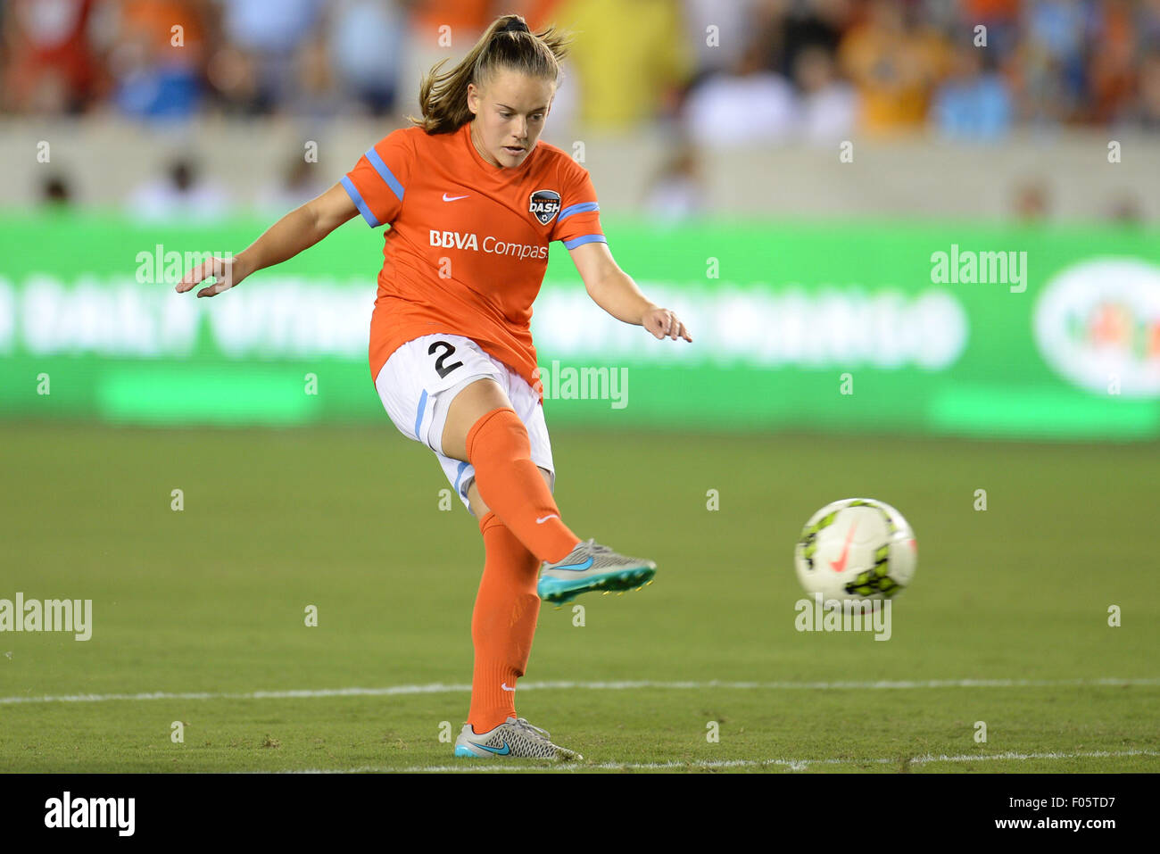 Houston, Texas, USA. 7th Aug, 2015. Houston Dash midfielder Andressa ...