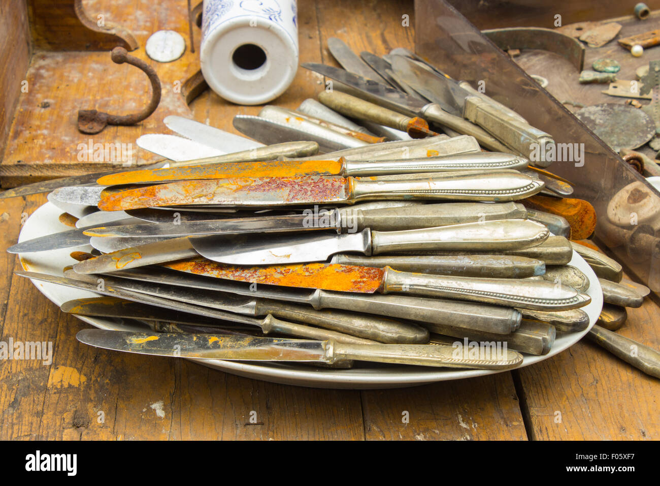Rusty knives hi-res stock photography and images - Alamy