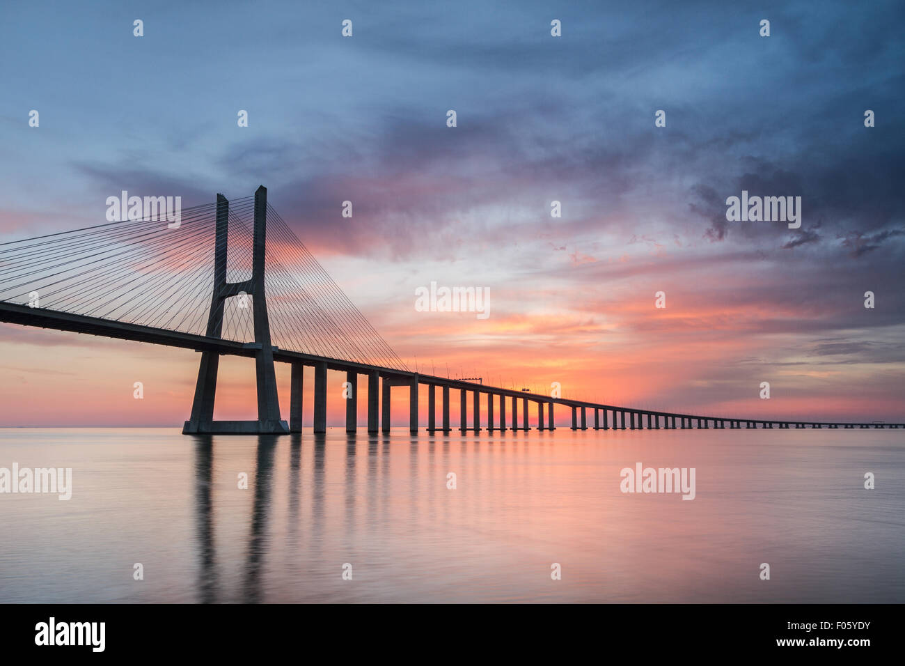 Vasco da Gama Bridge Stock Photo - Alamy