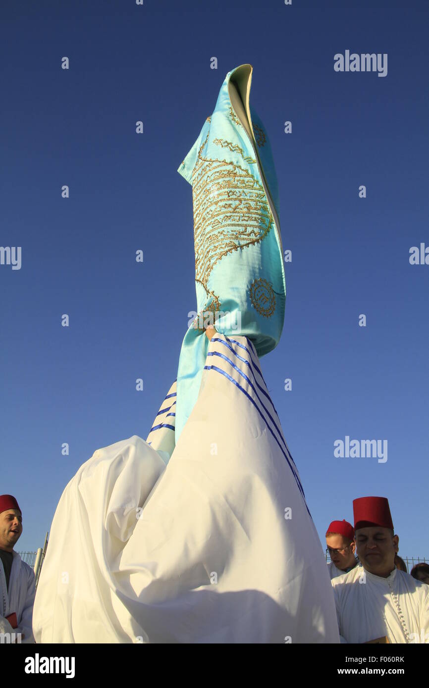 Samaria, Samaritan pilgrimage To Mount Gerizim done on Passover ...