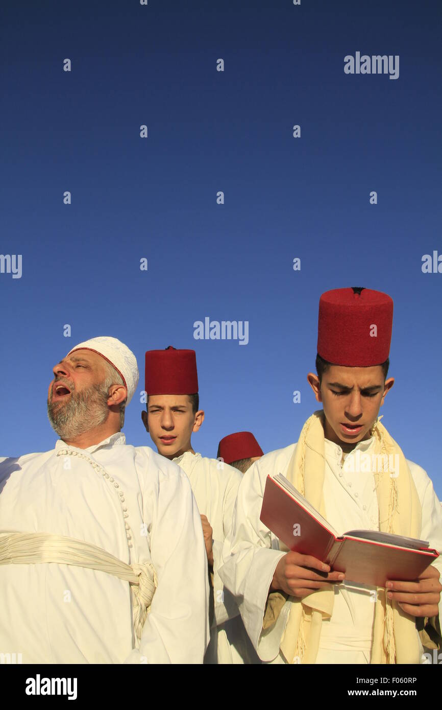 Samaria, Samaritan pilgrimage to Mount Gerizim done on Passover ...