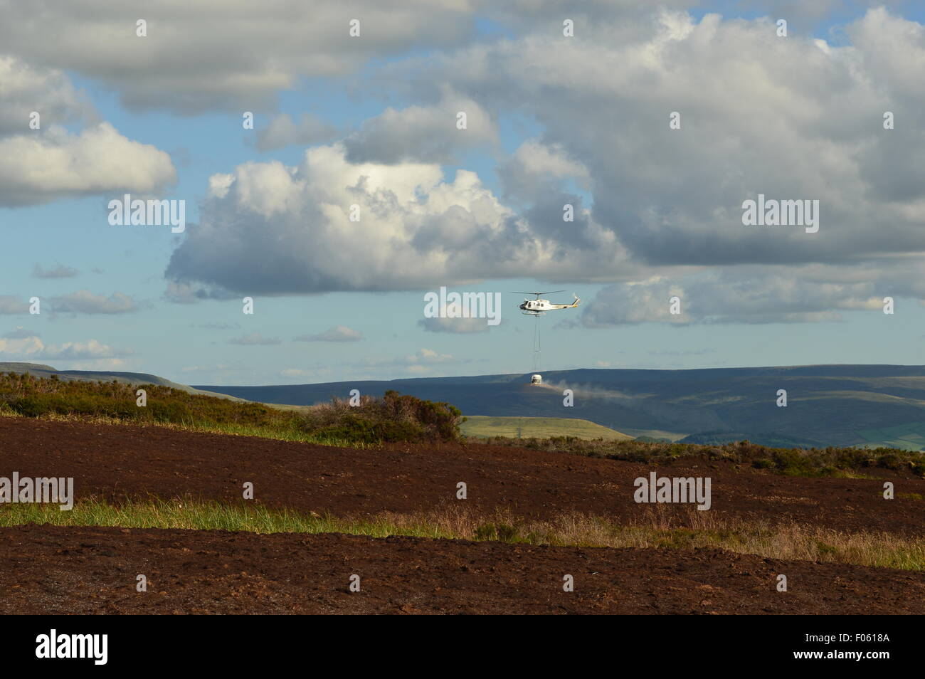 Dust ground hi-res stock photography and images - Alamy