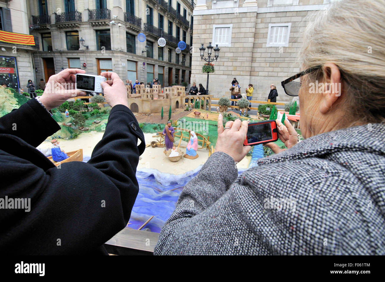 Nativity scene on square hi-res stock photography and images - Alamy