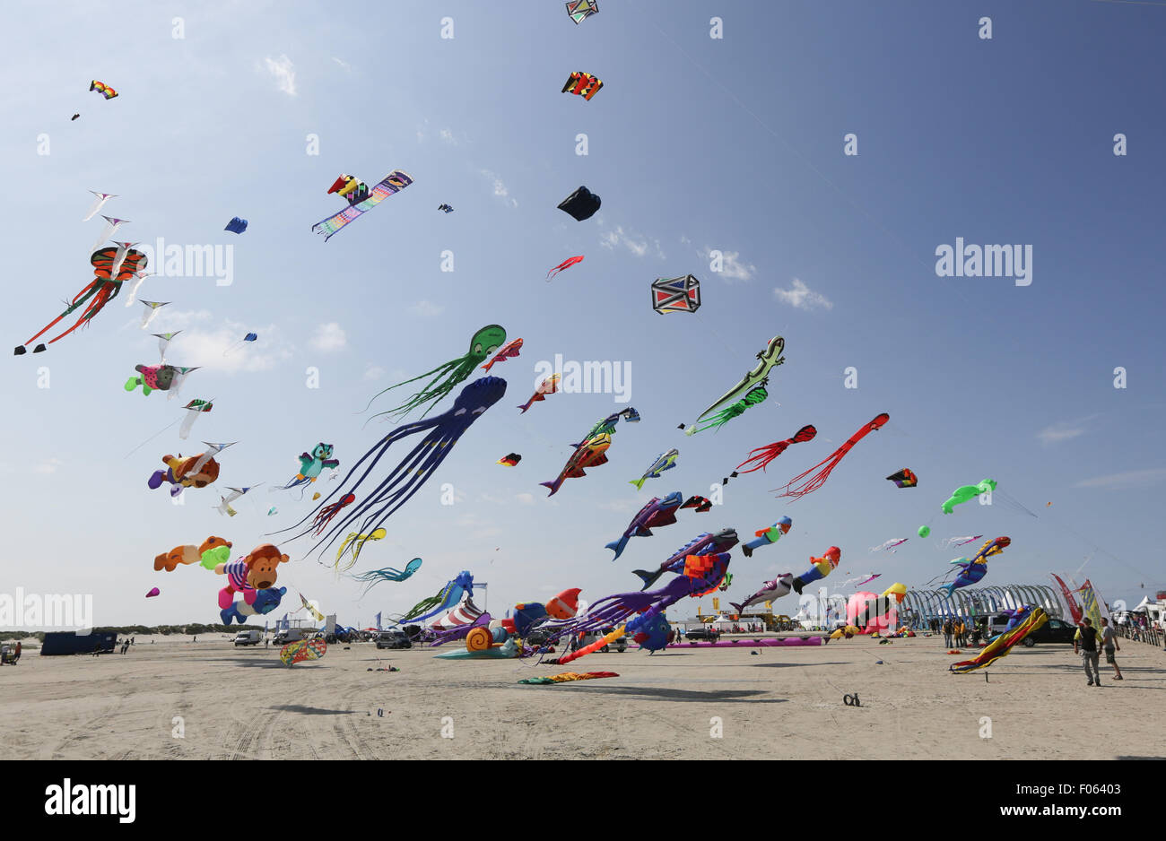 Windy shapes hi-res stock photography and images - Alamy