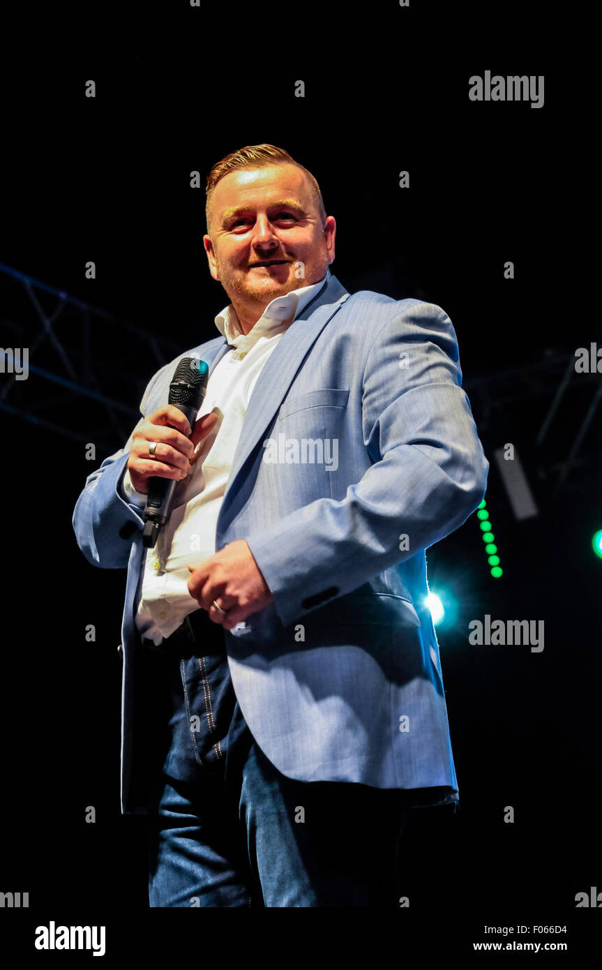 Irish taxi driver hi-res stock photography and images - Alamy