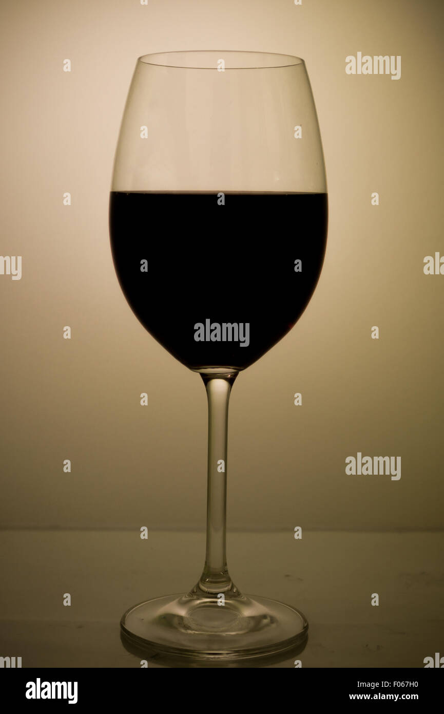 Dark red bar hi-res stock photography and images - Alamy