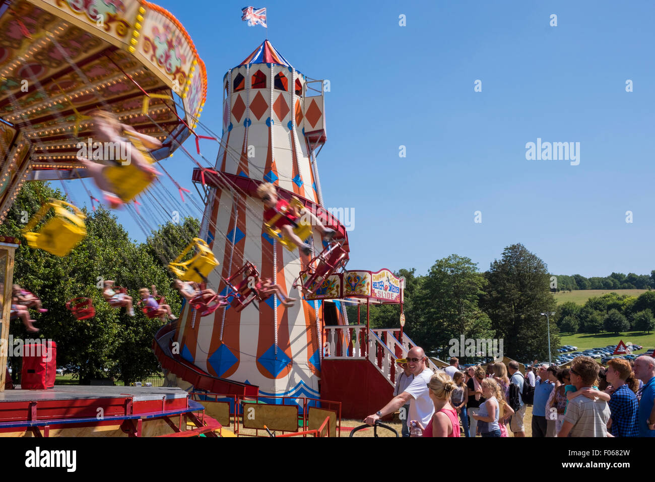 Entertain sunny hi-res stock photography and images - Alamy