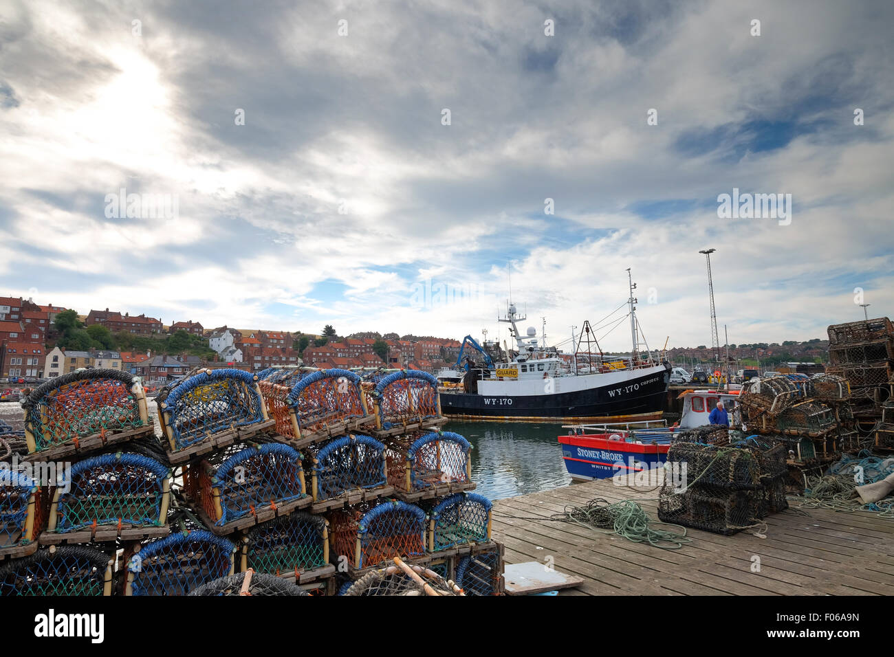Whitby summer boats hi-res stock photography and images - Alamy