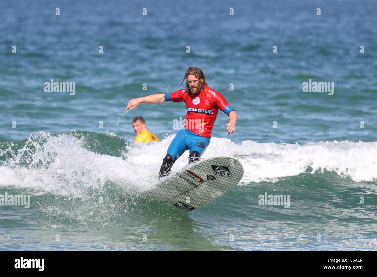 Fistral Beach, Newquay, Cornwall, UK. 8th Aug, 2015. Surfers take part ...