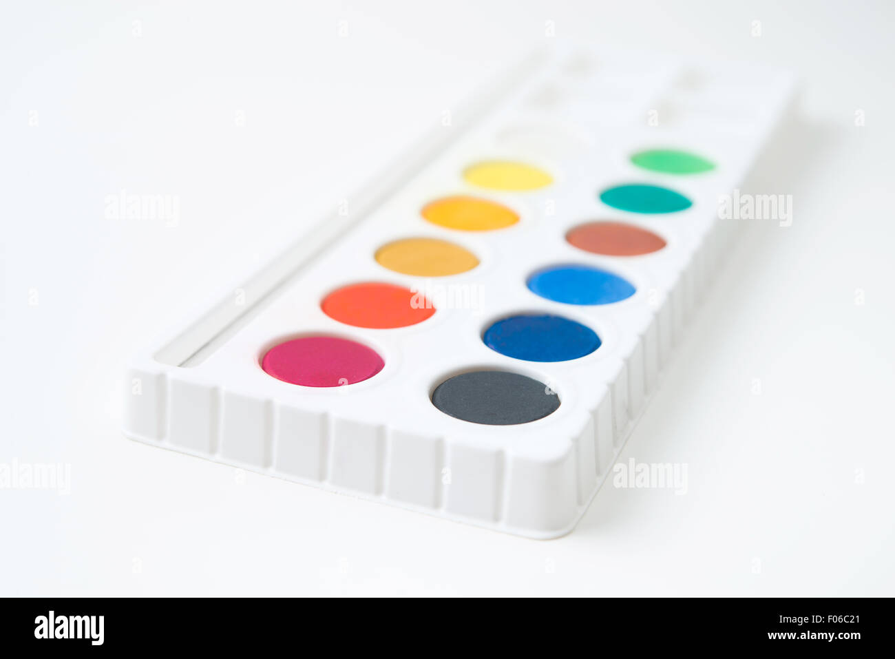 Watercolor tray of paints hi-res stock photography and images - Alamy