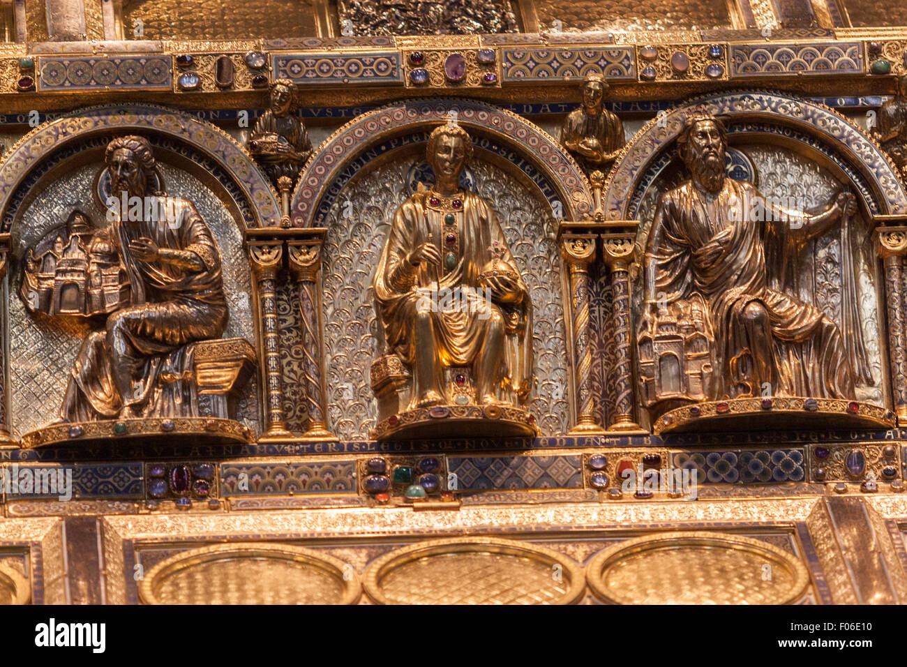 Shrine of the three kings cologne hi-res stock photography and images ...