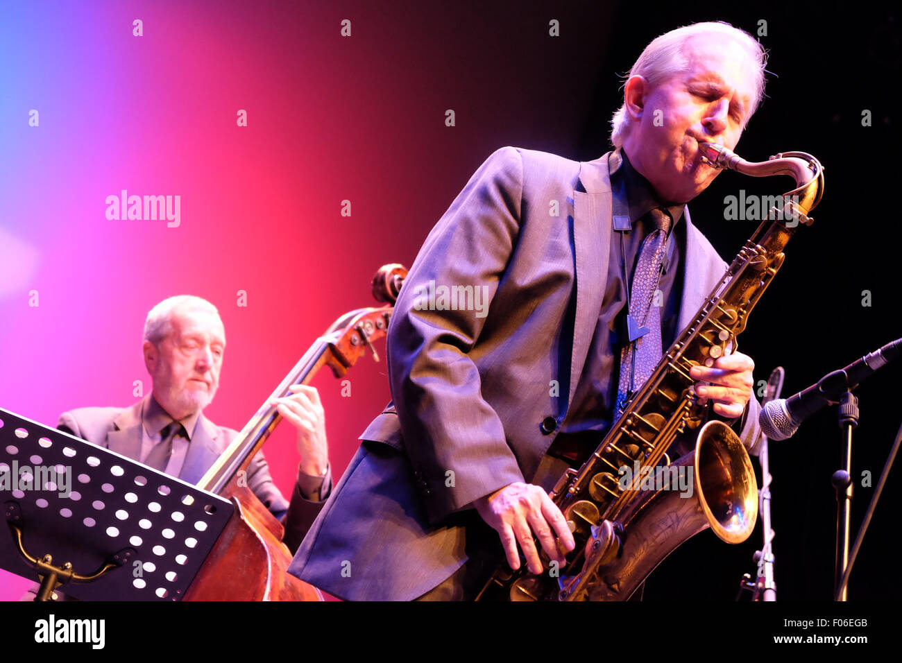 Scott hamilton saxophonist hi-res stock photography and images - Alamy
